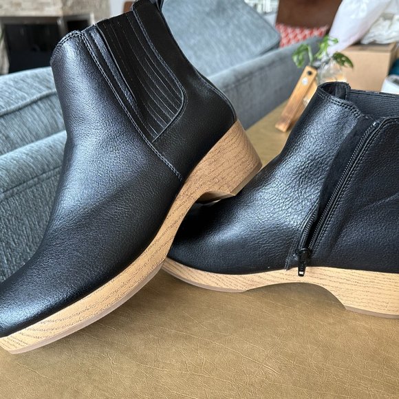 Universal Thread | Shoes | Universal Thread Judith Clog Black Boots ...